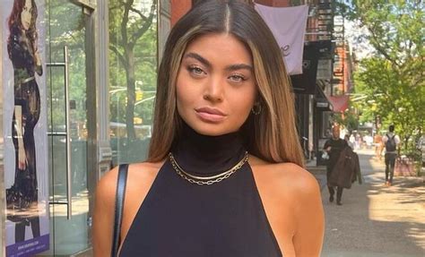 Sofia Jamora Biodata Profil Fakta Umur Agama Pacar Karier