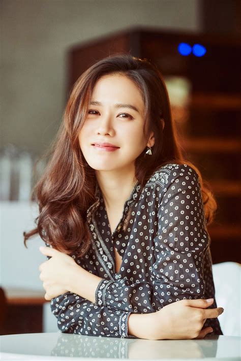 Pin By Su Ann On Son Ye Jin In Korean Celebrities Korean Beauty My