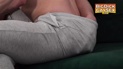 Andrew Connor Goes To Work With Ripleys Big Cock Lubing It With His Saliva Eporner