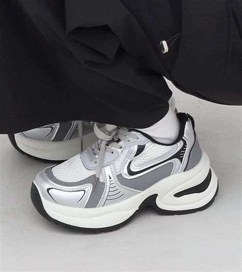 ⚡당일출고⚡스포티한 실버톤 레이스업 어글리 통굽 스니커즈 운동화 L 11164 에이블리