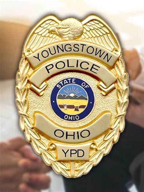 Detectives Investigating Youngstown Mass Shooting That Left 2 Dead 3