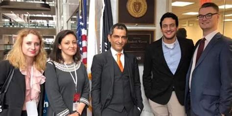 مدونون عرب ينتفضون للدفاع عن مصر خالد أبو النجا وعمرو واكد لا يتسحقون