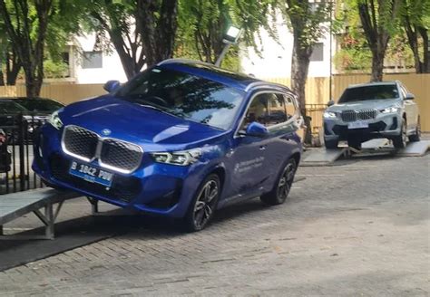 Bmw Xperience Hadirkan Rangkaian Kendaraan Bmw X Lengkap Di Plaza