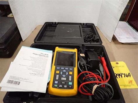Fluke Scopemeter With Case Probe And Abb Circuit Test Plug Yellow Tag Auctions