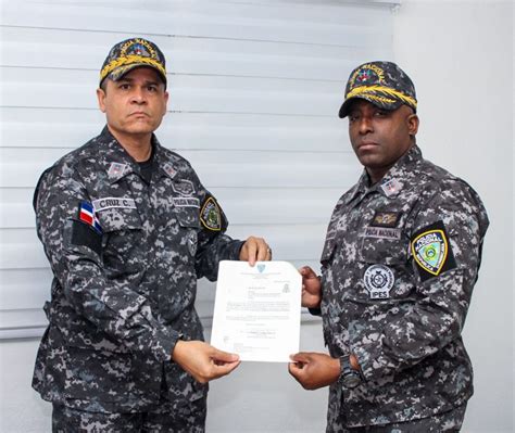 Nuevos Directores Centrales Y Regionales De La Policía Nacional Asumen