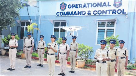 Smart Policing టెక్‌ పోలీసులు వస్తున్నారు A Story On Smart Policing