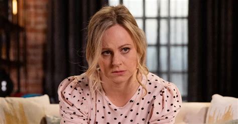 Corrie Fans Work Out What Sarahs Paternity Test Letter Said Amid