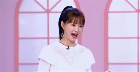 沈梦辰大放料！金晨的脸像剥壳鸡蛋，张雨绮伊能静狂买金晨推荐的抗老产品腾讯新闻