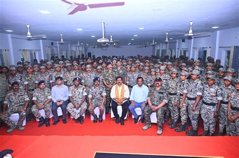 माओवादियों से लोहा लेने वाले जांबाज जवानों से रूबरू हुए उपमुख्यमंत्री