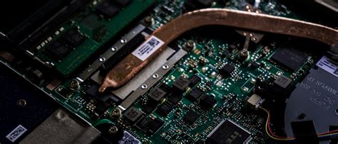 Noob Coder Live To Code