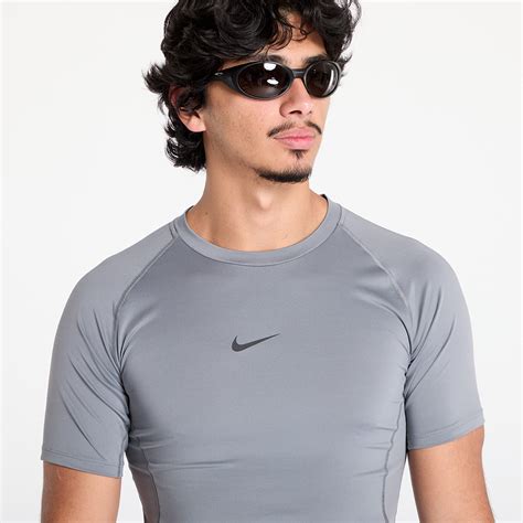 Nike Pro Men S Dri Fit Tight Short Sleeve Fitness Top Smoke Grey Black Footshop