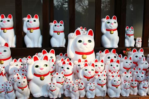 What Is Maneki Neko The Lucky Cat Japan Wonder Travel Blog