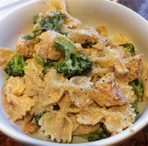 Chicken Alfredo Pasta Bow Tie At Nathaniel Ackerman Blog