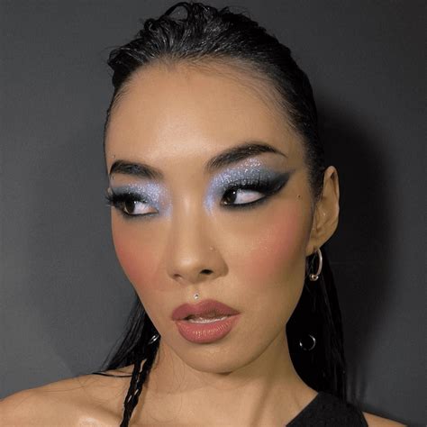 Taylor Swift Eye Makeup
