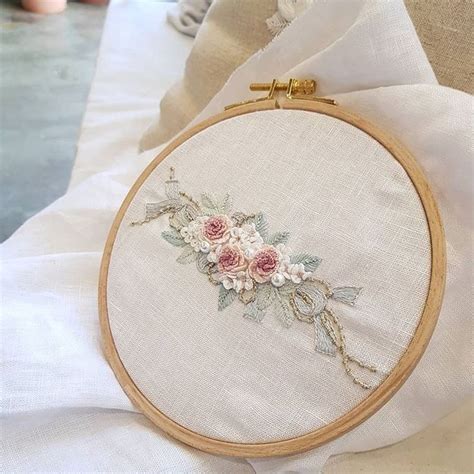 프랑스자수클래스 프랑스자수 프랑스자수소품 꽃자수 자수액자 분당프랑스자수프랑스자수액자 Handmade Decorative Tray Decor