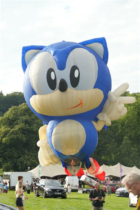 Classic 1990s Sonic The Hedgehog Balloon Returns To Bristols Balloon
