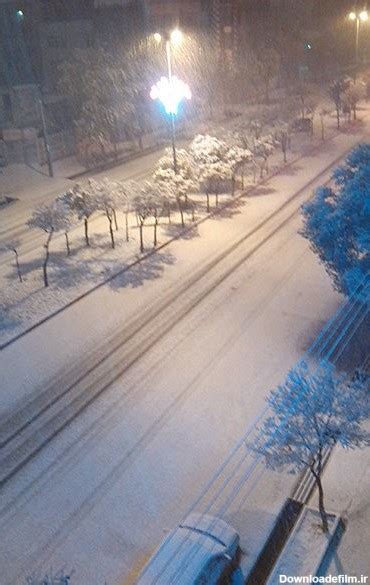 عکس برف در شب طبیعی