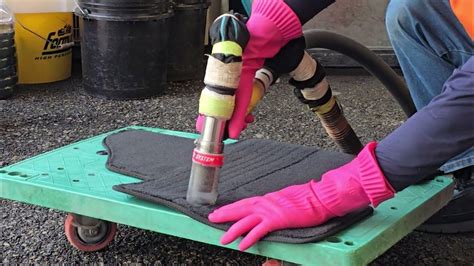 세차이야기 451편 자동차 순정매트 관리 잘하시나요 에바크리닝과 순정매트의 악연 에바크리닝순정매트관리권테크 특수세차 전문시공점권테크 썬더해머건 사용영상자동차