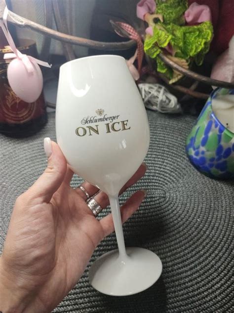 Пластиковый стакан бокал — ціна 85 грн у каталозі Келихи і фужери Купити товари для дому та