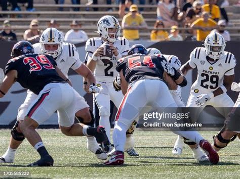 Western Michigan Broncos Quarterback Treyson Bourguet Looks To Pass News Photo Getty Images