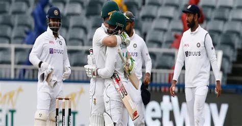 अपने मैदानों पर भारत के खिलाफ हमेशा दहाड़ता है यह दक्षिण अफ्रीकी बैटर डिविलियर्स से भी ऊंचा