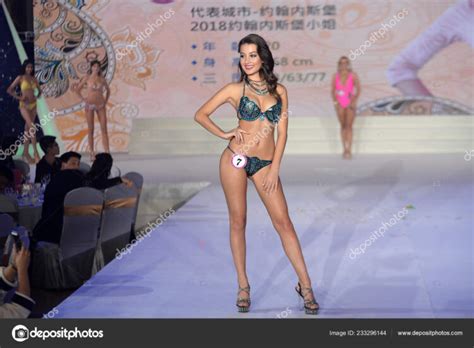 6 Hot Sexy Ji Li Jiang Bikini Pics