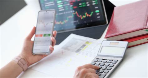 Navigating The Stock Market A Beginner S Guide To Trading Wall St Reviews