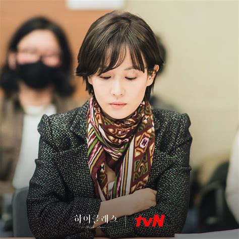 《high Class》赵汝珍主视觉海报公开：律师成杀夫嫌疑犯！带著小孩逃往海上小岛，展开超豪华生活！ Ksd 韩星网 韩剧