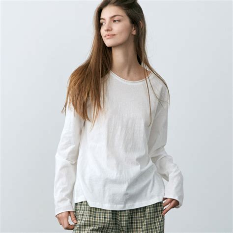 마로니 루즈핏 보트넥 여성 긴팔 티셔츠 이너 레이어드티 에이블리