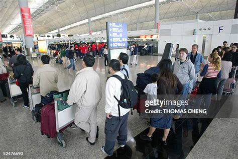 Long Airport Lines Photos And Premium High Res Pictures Getty Images