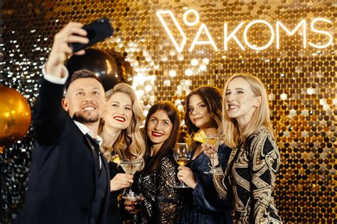 Vacancies In It Work At Vakoms It Company