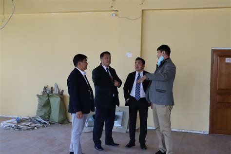 МУИС ийн удирдлагууд оюутнуудаа хүлээн авах бэлтгэл ажилтай… Монгол Улсын Их Сургууль