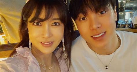 8 Potret Istri Pelatih Timnas Indonesia Shin Tae Yong Cantiknya Ngalahin Idol Korea