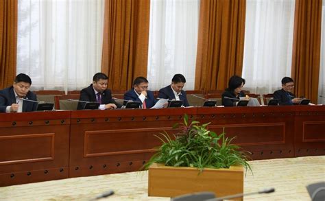 Төрийн өндөр албан тушаалтан оффшор данс нээлгэхийг хориглов