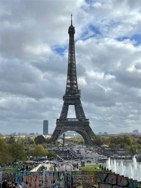 프랑스 파리 여행 정보 파리 날씨 가을겨울 10~11월 날씨and옷차림샹드마르스공원에펠탑 조명화이트에펠튈르리정원관람차샤이오궁트로카데로광장분수일출