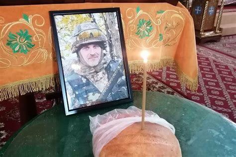 Чернігів прощався із Героєм що загинув під Бахмутом Новости Section Ukr Net