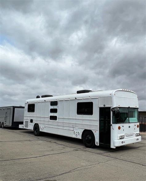 2009 Bluebird All American Diesel Pusher Schoolie Skoolie Bus Conversion Cummins Buses For Sale