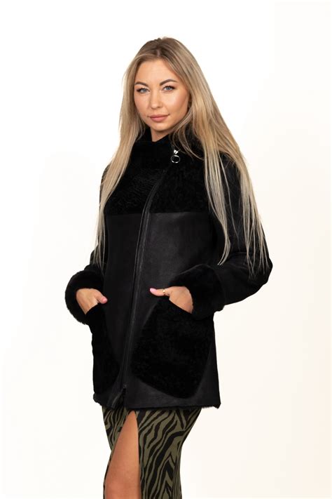 Дублянка натуральна жіноча з накладними кишенями Світ Шкіри та Хутра