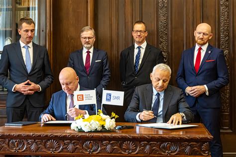 Rolls Royce SMR and ČEZ Group partner to deploy SMRs in UK and Czechia