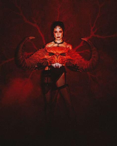 Angie ⚔️ On Twitter Halsey Halsey Songs Halsey Photoshoot