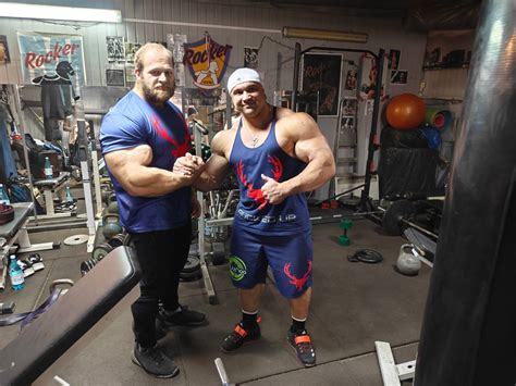 Кто такой Андрей Смаев Самый сильный фитнес блогер России поднимает дикие веса — Кик Новости