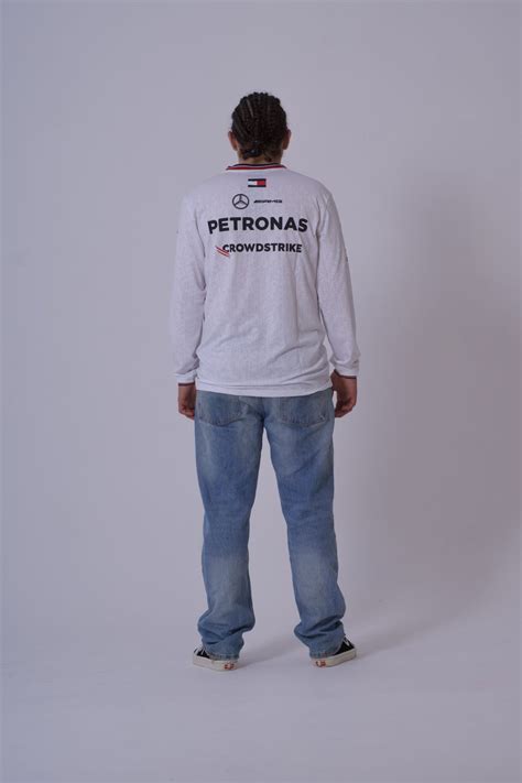 მერსედესის გრძელმკლავიანი მაისური F1shopgeorgia