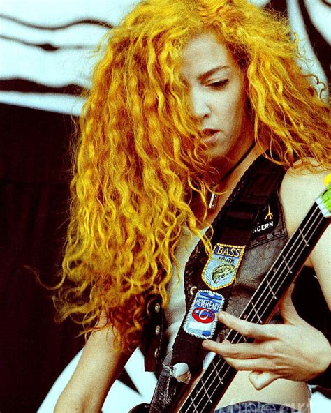 Sean Yseult Now