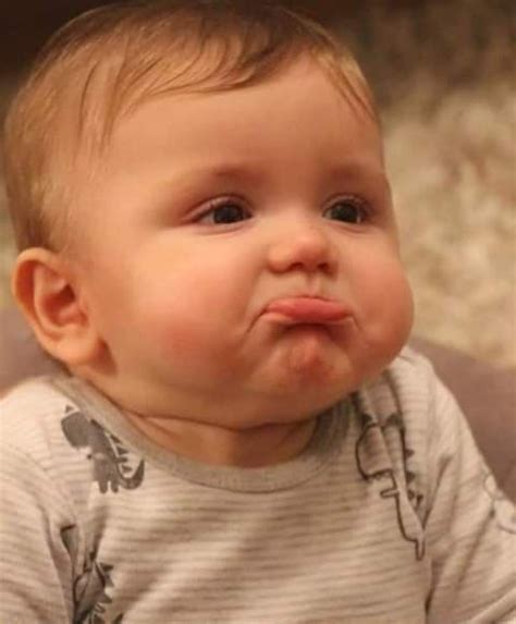 صيدلية دمصطفى منتصر عياط النونه 😂 📢📢📢 Post من دكتور 🤗 عشان