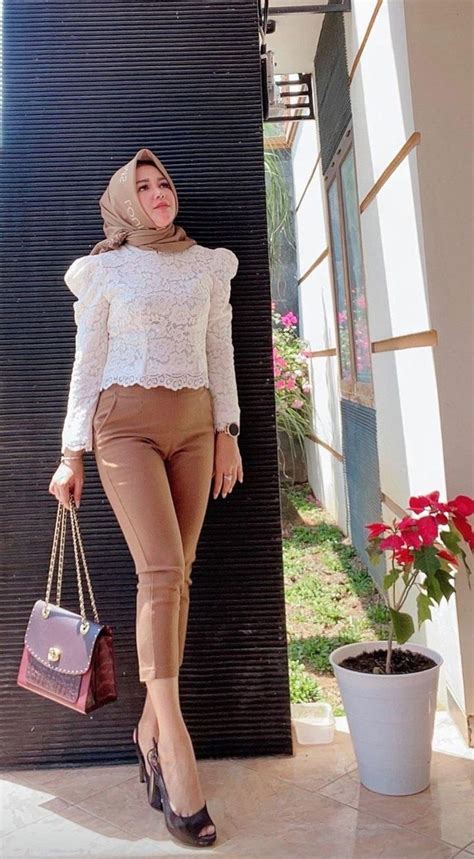 Pin On Jilbab Montok Girl Outfits Chic Evening Dress Muslim Girls