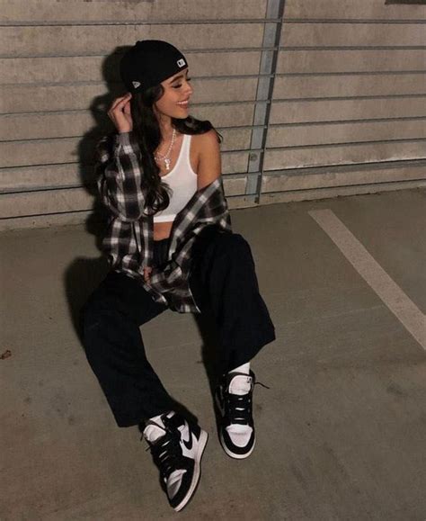 Skater Girl Fashion 2022