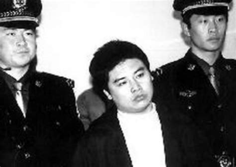 20多年前震惊全国的检察官蒋英库团伙杀人如麻，8年杀26人！杀检察官栽了 凤凰网
