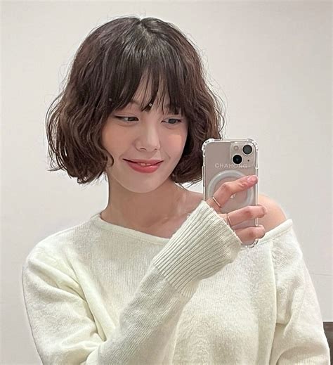 차홍아르더 청담점 장서아 단발 중단발 레이어드펌 누구나 가슴 속엔 히피펌이 있잖아요🪔 히피펌보다 더 특별한 여름를 위한 80년대 진짜 빈티지펌 •• 손질이 쉬워요 샴푸만