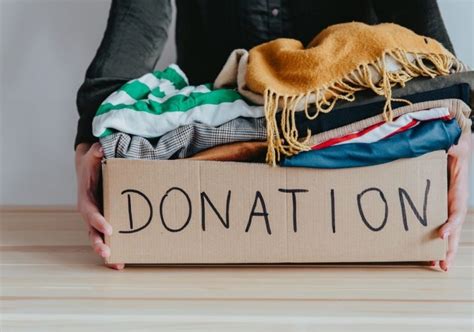 Helpful Ways To Declutter Your Home Quickly