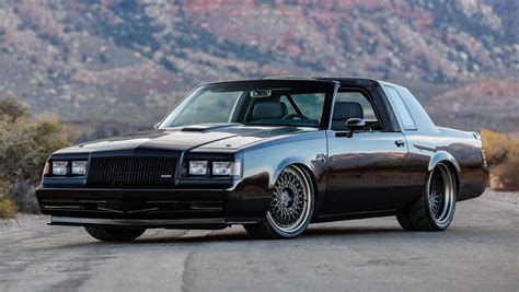 بیوک دو توربو به سفارش آقای کمدین Bamair